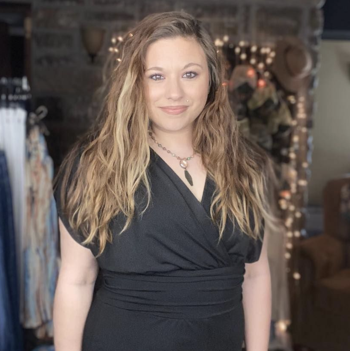 Weddings - Primitive Olde Crow